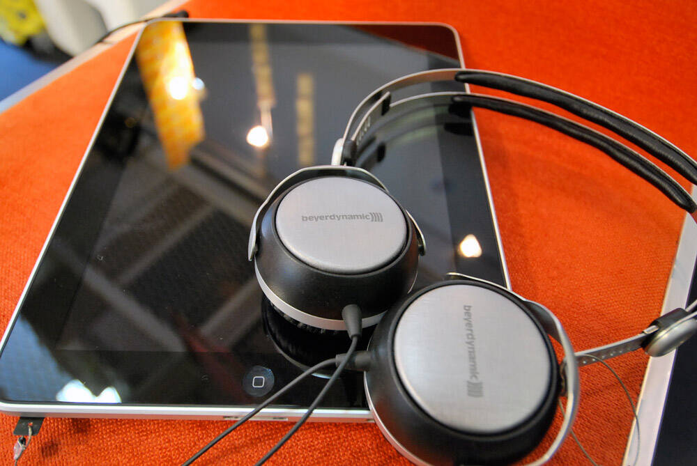 beyerdynamic T50Pをゆっくり座りながら、お気軽にお試しいただけます！ | Rock oN Company | DTM DAW 音響機器