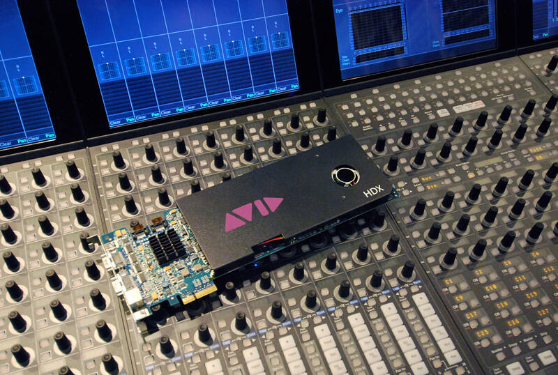 Pro Tools HDXカードが、明日のセミナーに向けてRock oNに到着！ | Rock oN Company | DTM DAW 音響機器